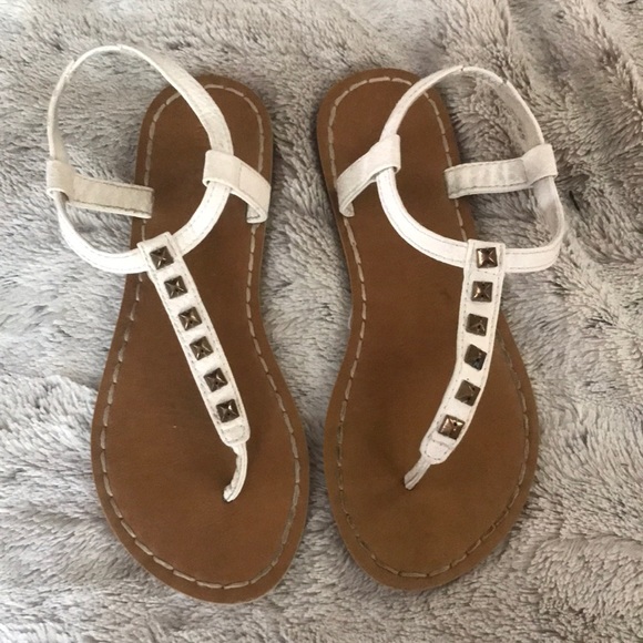 Mixit | Shoes | Studded Gladiator Thong Sandals 7 White Snake Texture ...